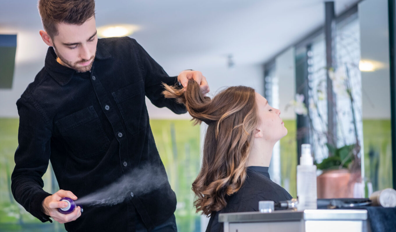 Lehrstelle als Coiffeur/-euse EFZ mit Lehrbeginn 2026 bei Coiffure ...